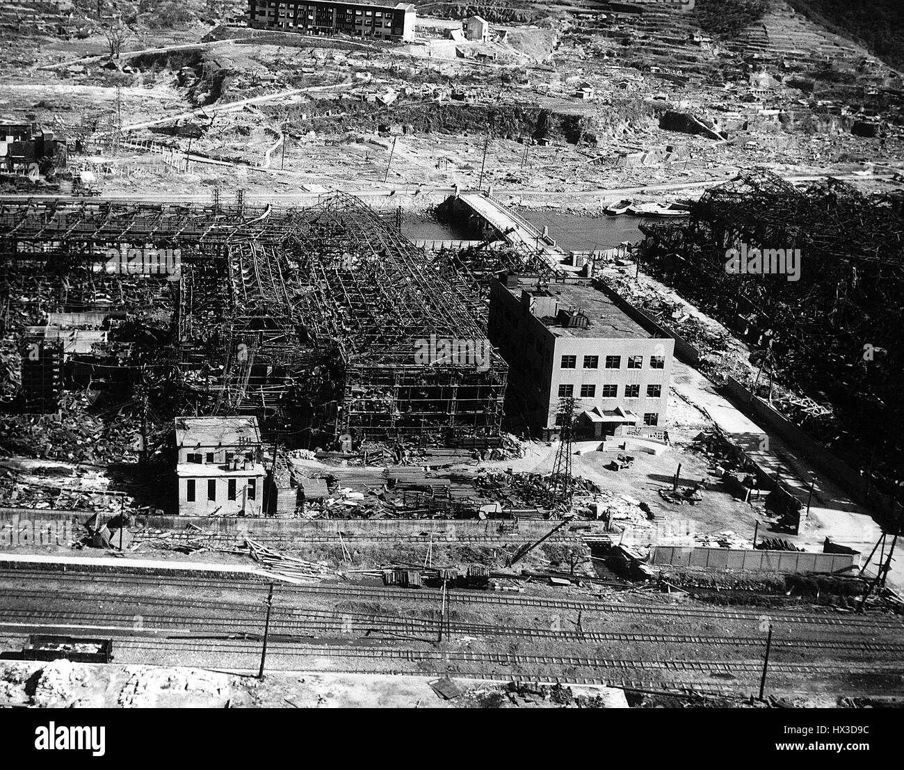 World war ii atomic bomb japan hi-res stock photography and images - Alamy