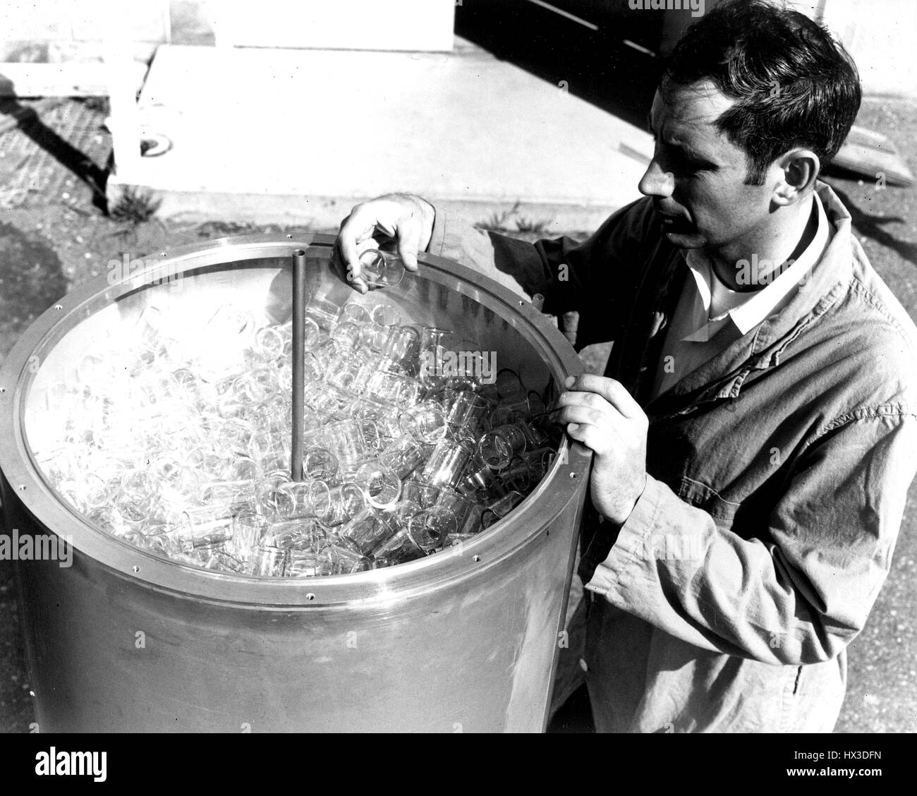 Criticality accident hi-res stock photography and images - Alamy