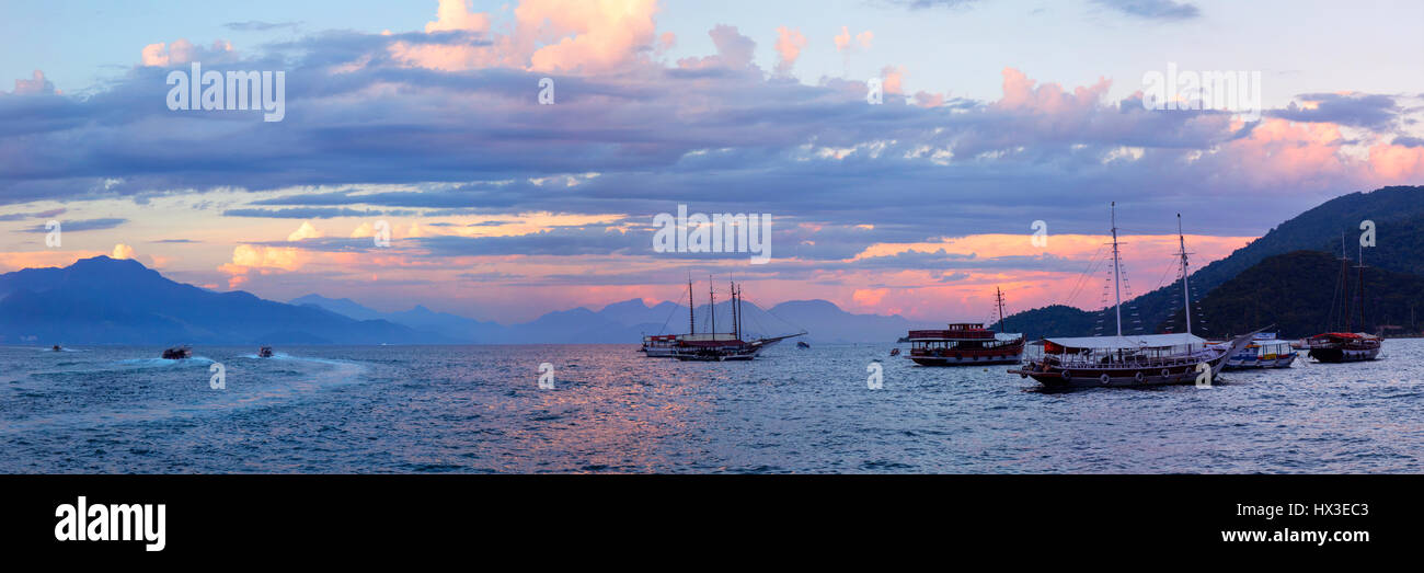 Pano panoramic sunset hi-res stock photography and images - Alamy