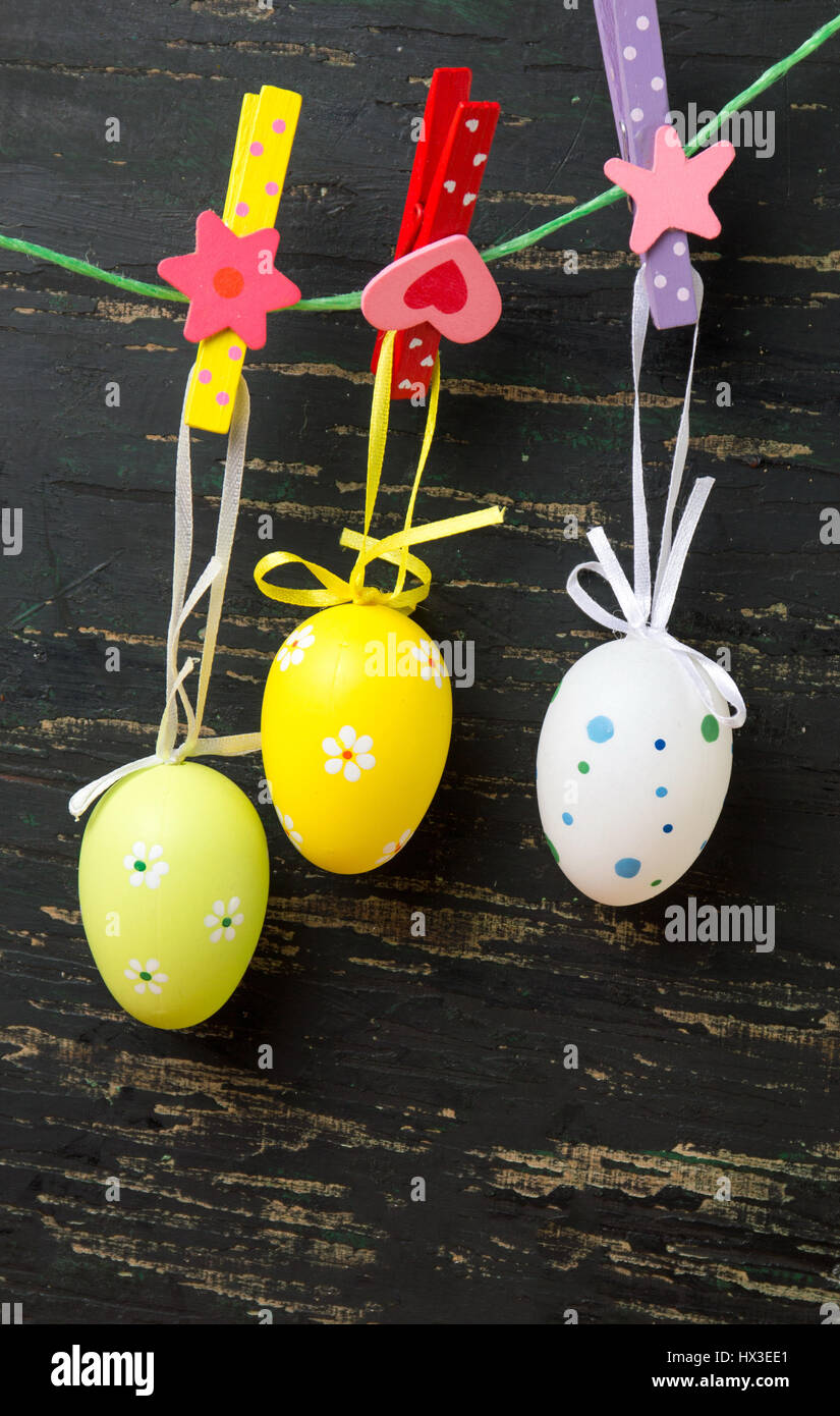 Hanging from a string hi-res stock photography and images - Alamy