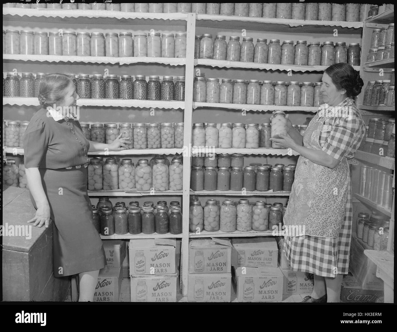 1900s kitchen pantry hi-res stock photography and images - Alamy