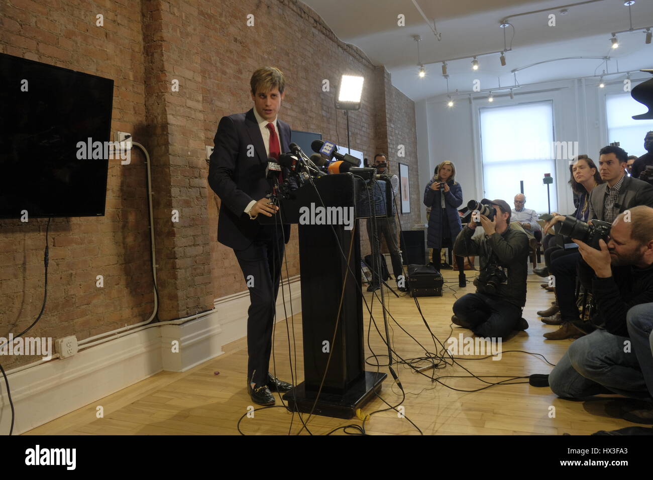 Milo Yiannopoulos holds a press conference In which he quits Brietbart ...