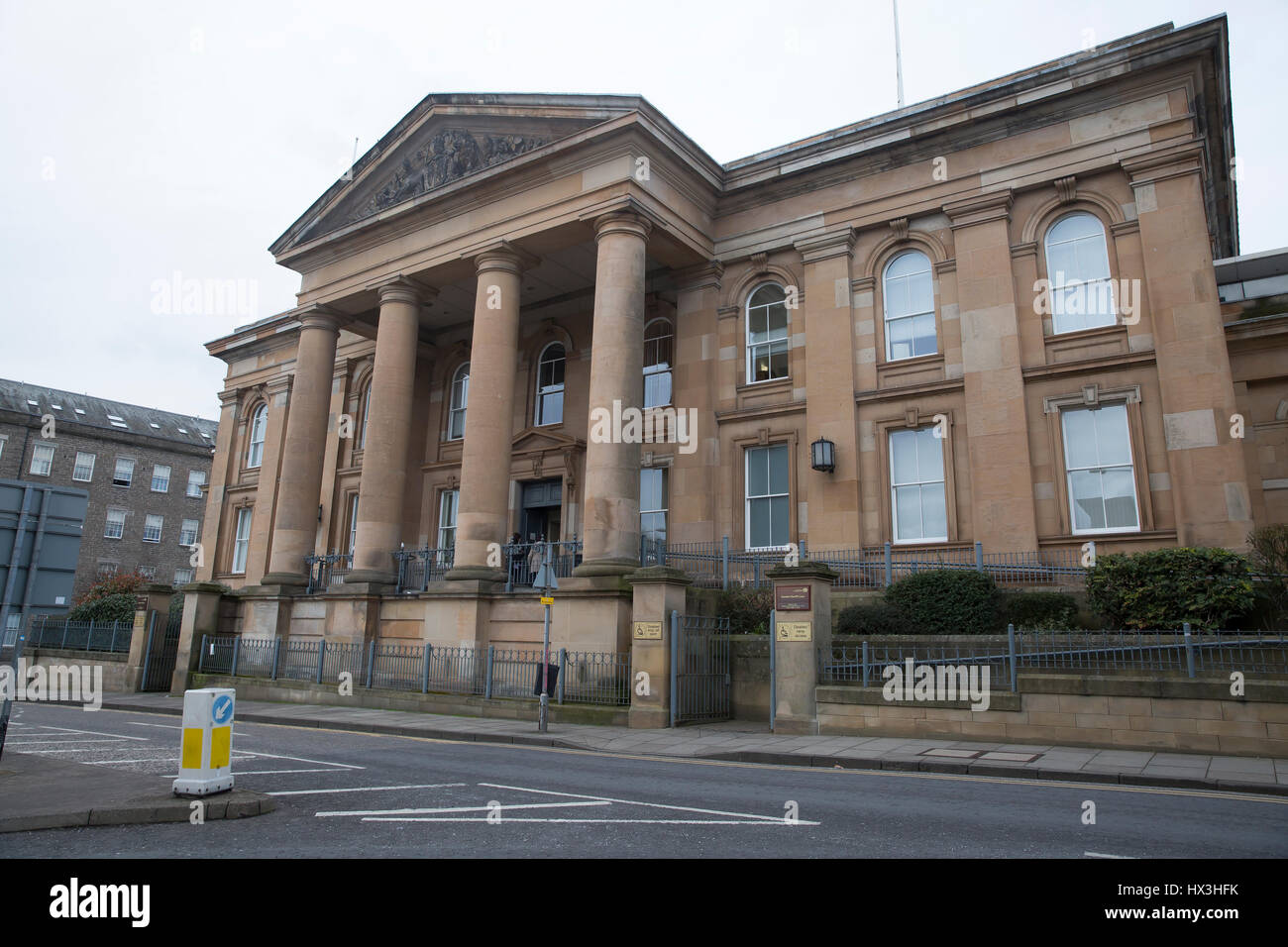 Dundee justice of the peace court hi-res stock photography and images ...