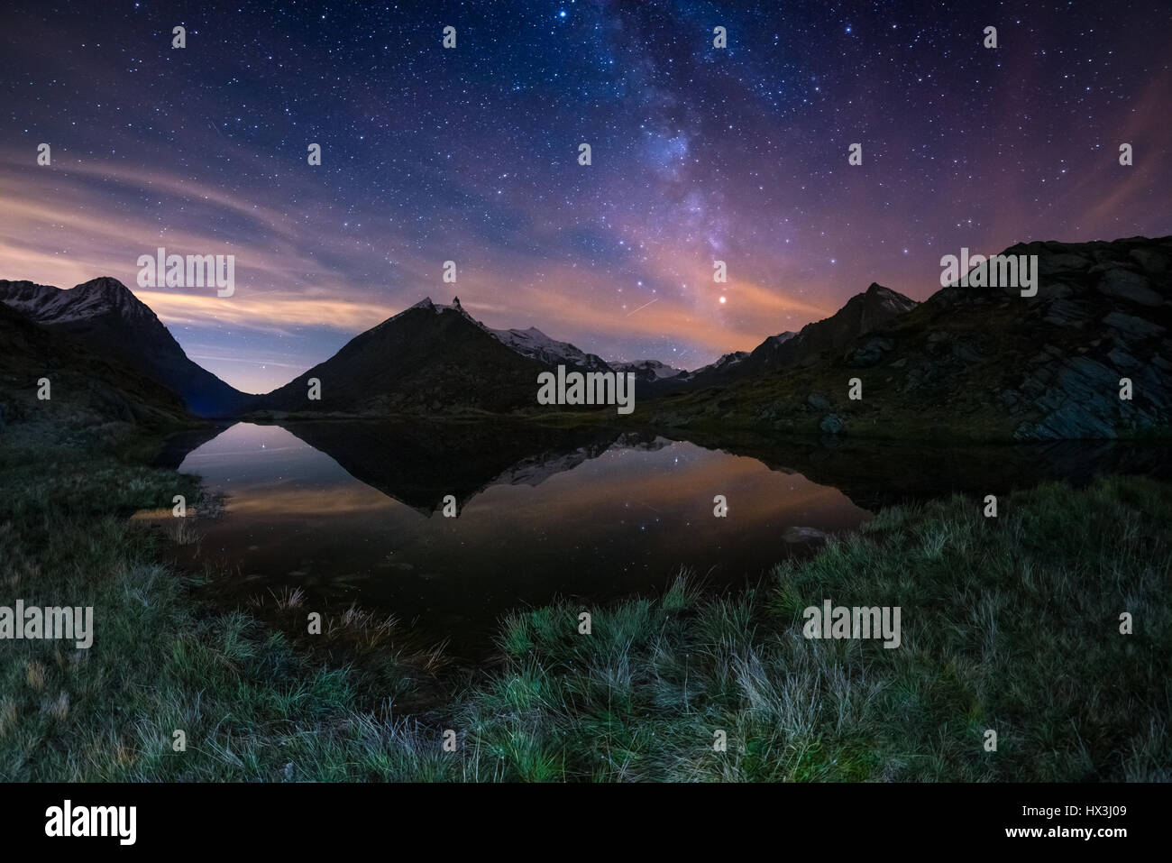 The outstanding beauty of the Milky Way arc and the starry sky ...