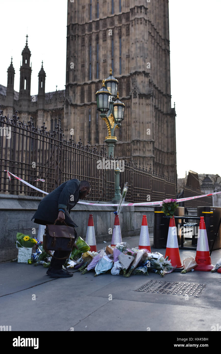 Police cordon outside westminster hi-res stock photography and images ...