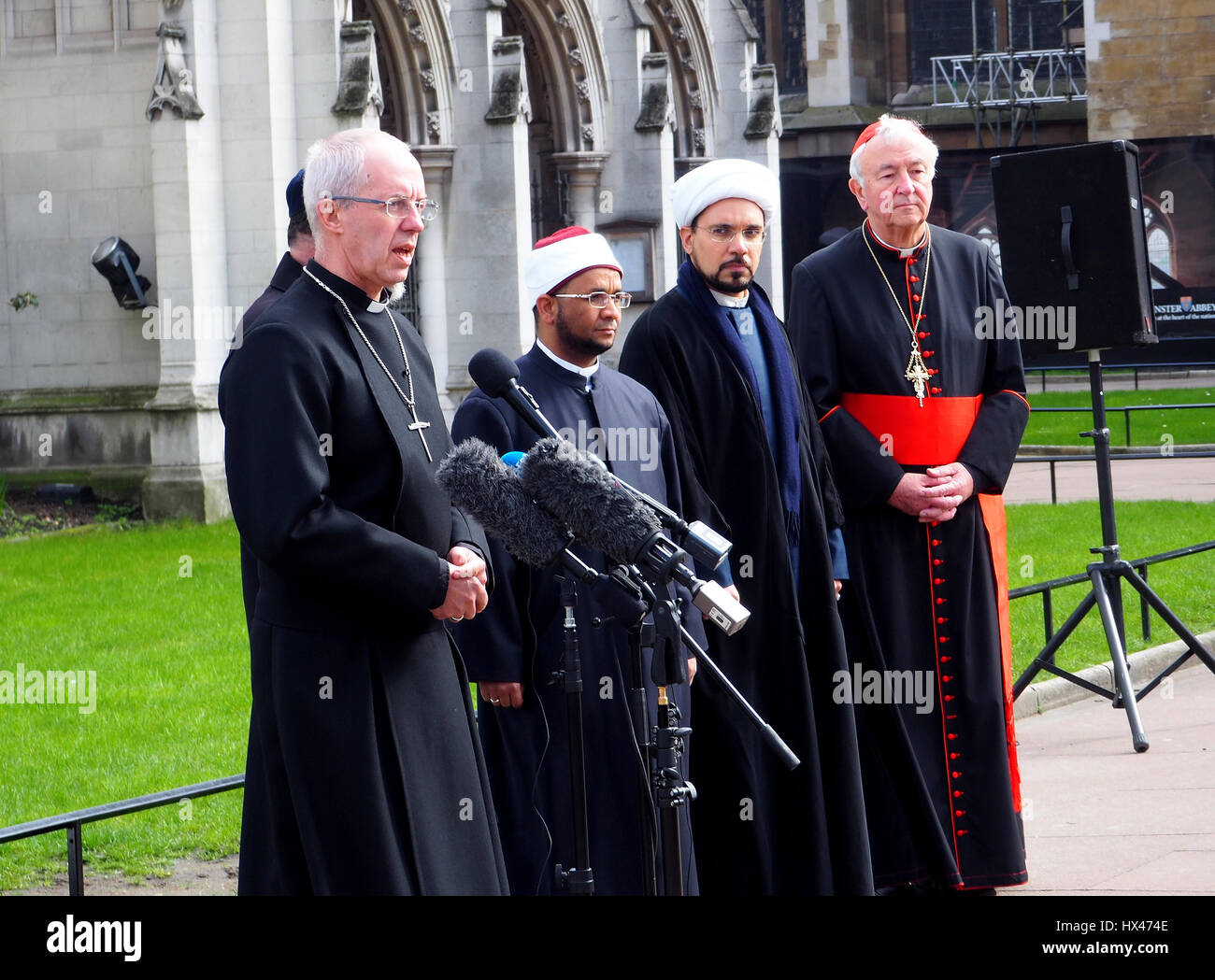 Leaders of the faiths hi-res stock photography and images - Alamy
