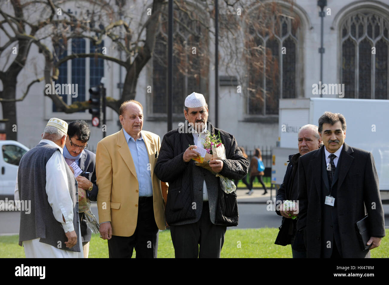 Pakistan community centre hi-res stock photography and images - Alamy