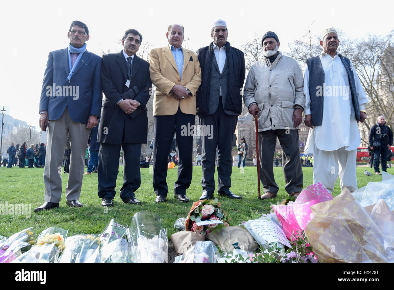Pakistani community in london hi-res stock photography and images - Alamy