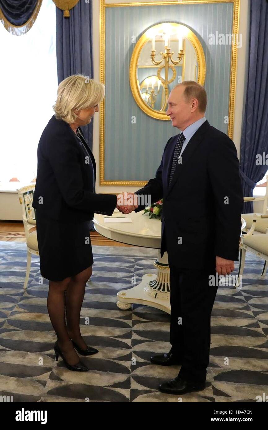 Marine le pen putin hi-res stock photography and images - Alamy