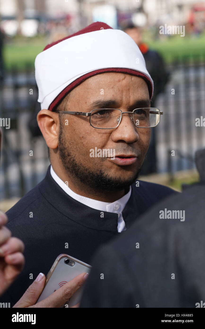 London, UK. 24th March 2017, Speaker Sheikh qari Asim vigil for the ...