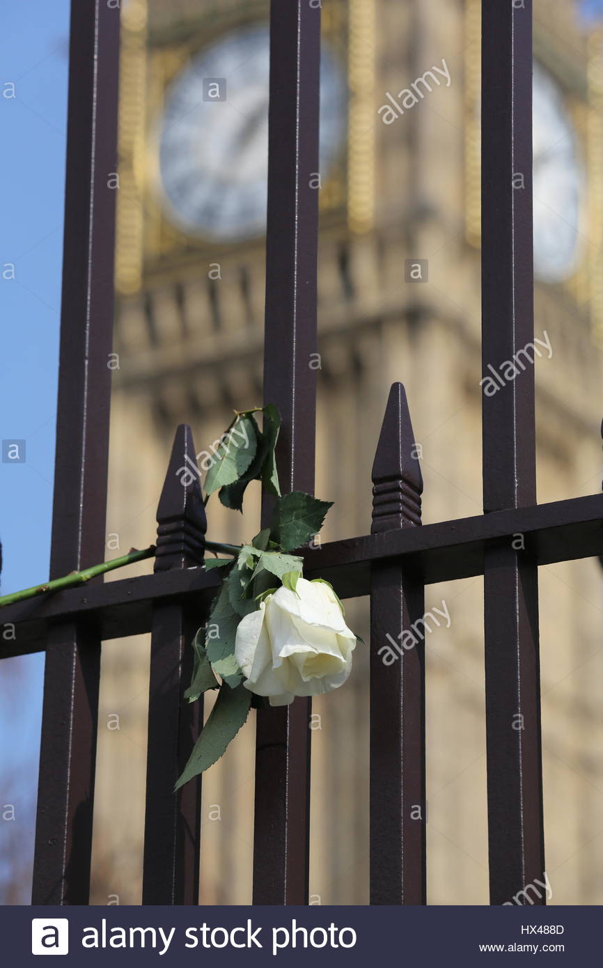 London sad hi-res stock photography and images - Alamy