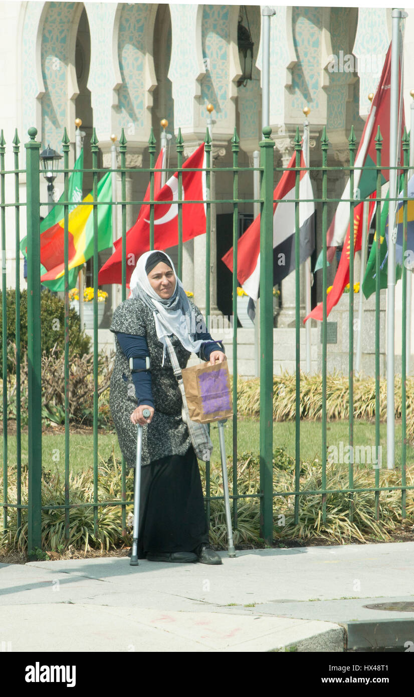 Washington DC, March 24, 2017, USA: A Muslim woman stands outside the ...