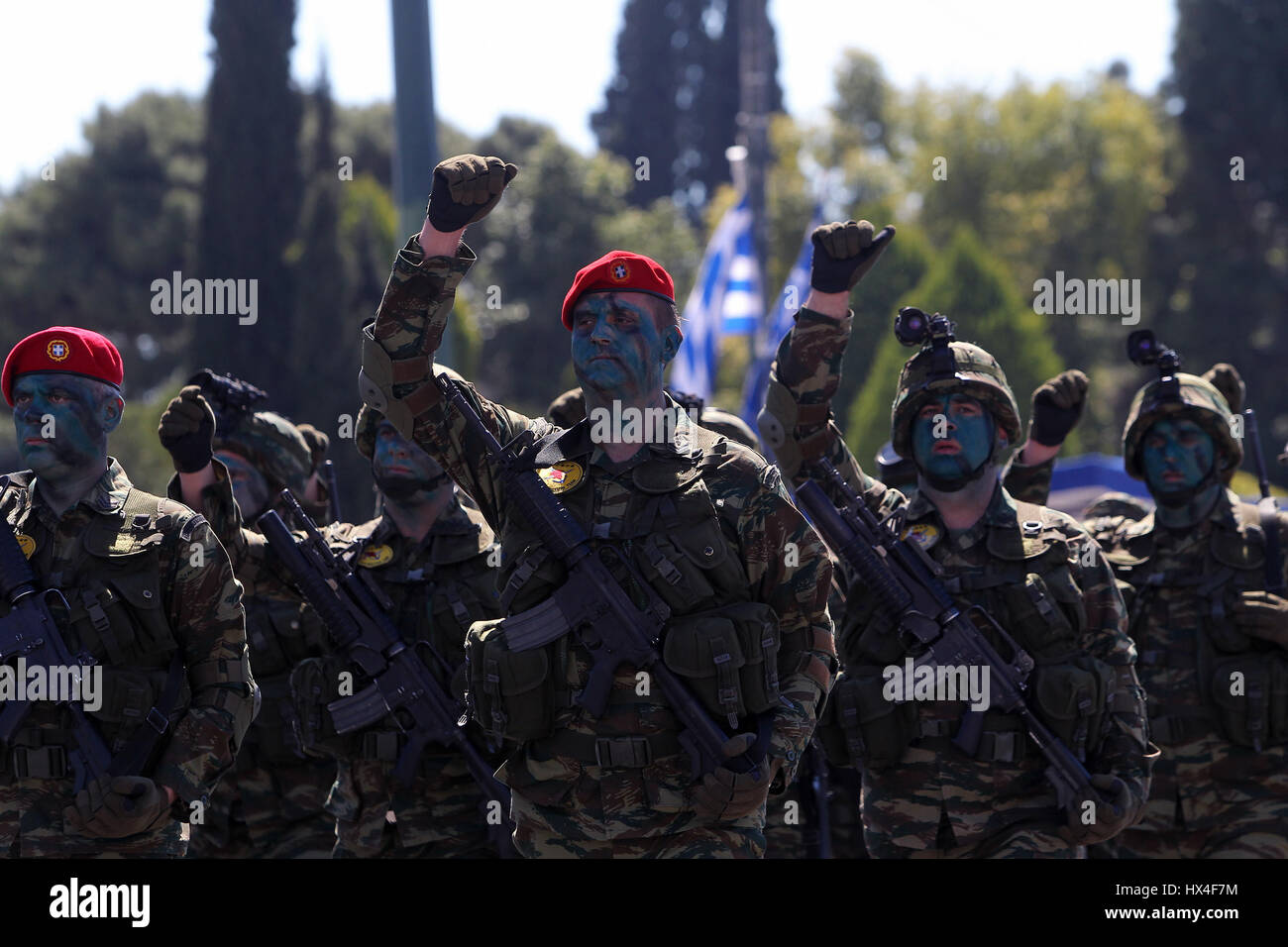 Athens, Greece. 25th Mar, 2017. Greek army soldiers take part in the ...