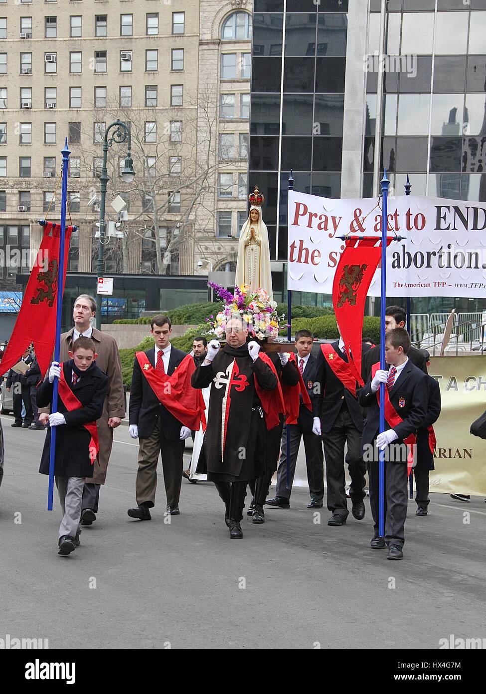 New York, NY, USA. 25th Mar, 2017. Participants in the International ...