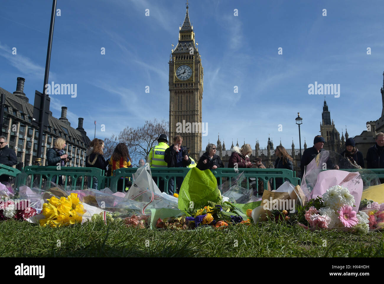 London, UK. 25th Mar, 2017. London in the aftermath of a terrorist ...