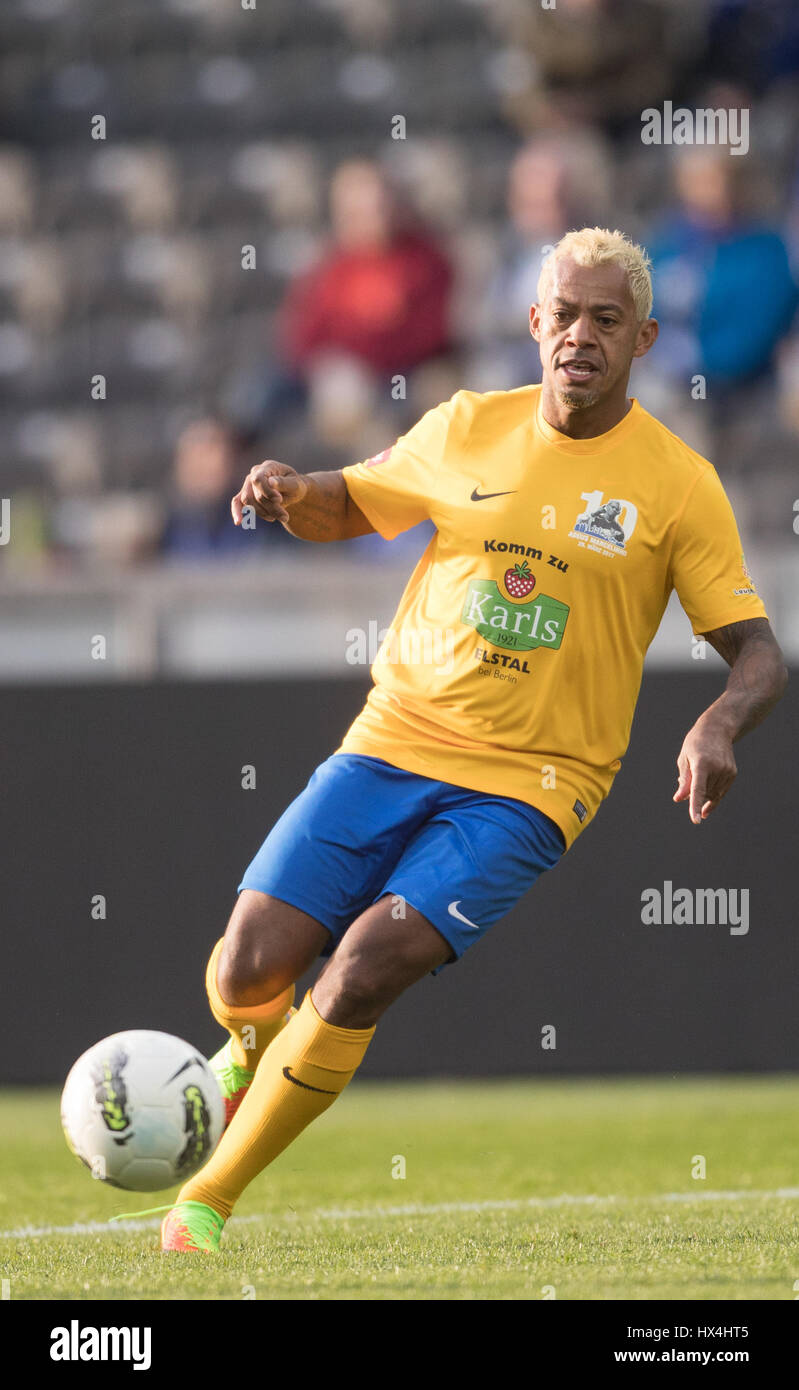 Marcelinho brasil hi-res stock photography and images - Alamy