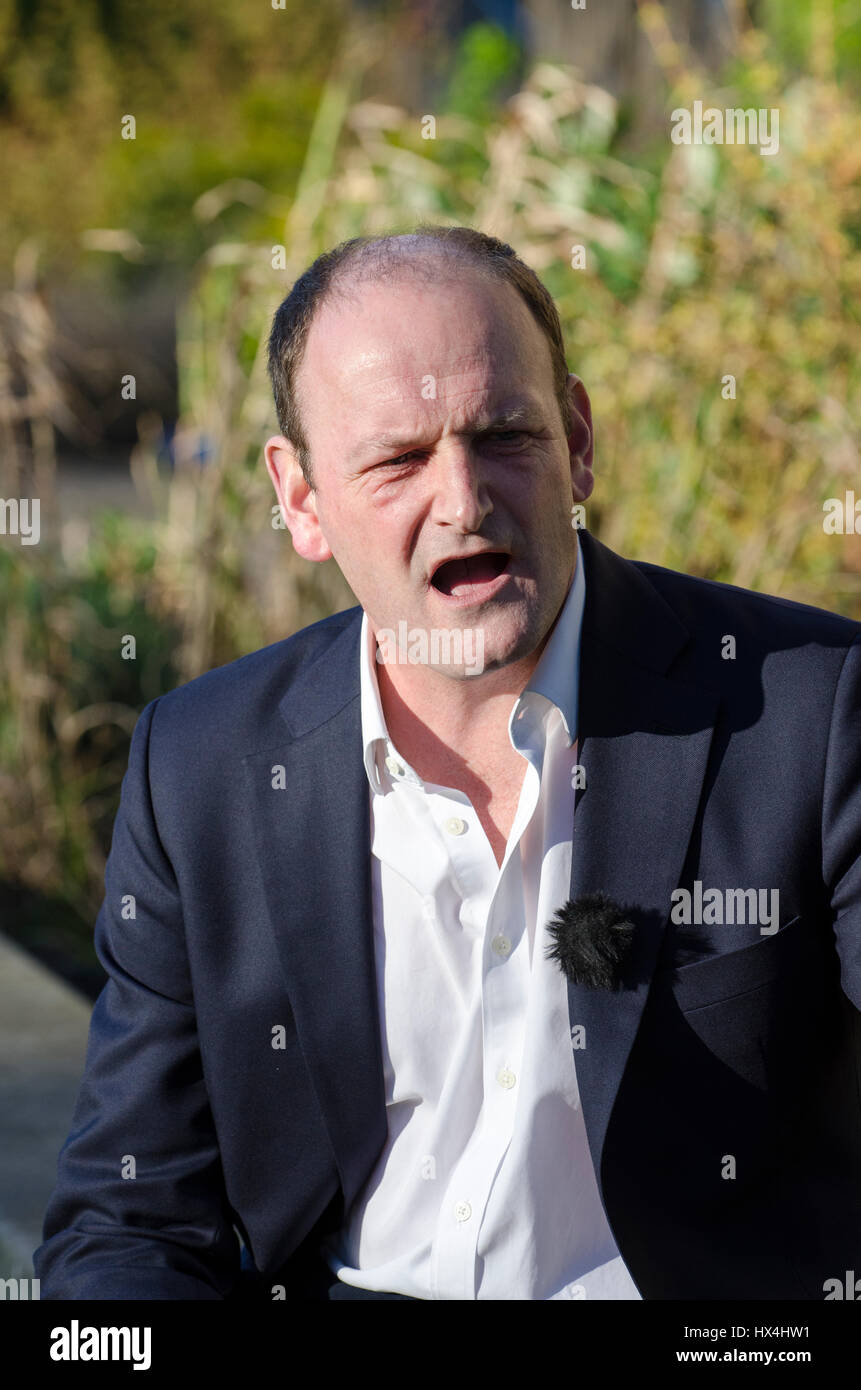 Douglas carswell hi-res stock photography and images - Alamy