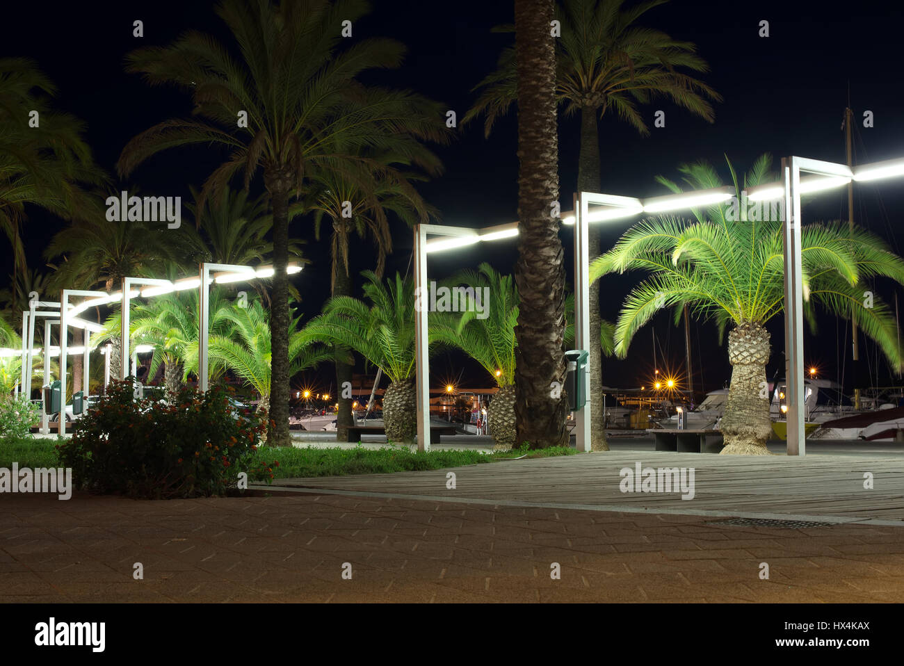 Majorca nightlife hi-res stock photography and images - Alamy