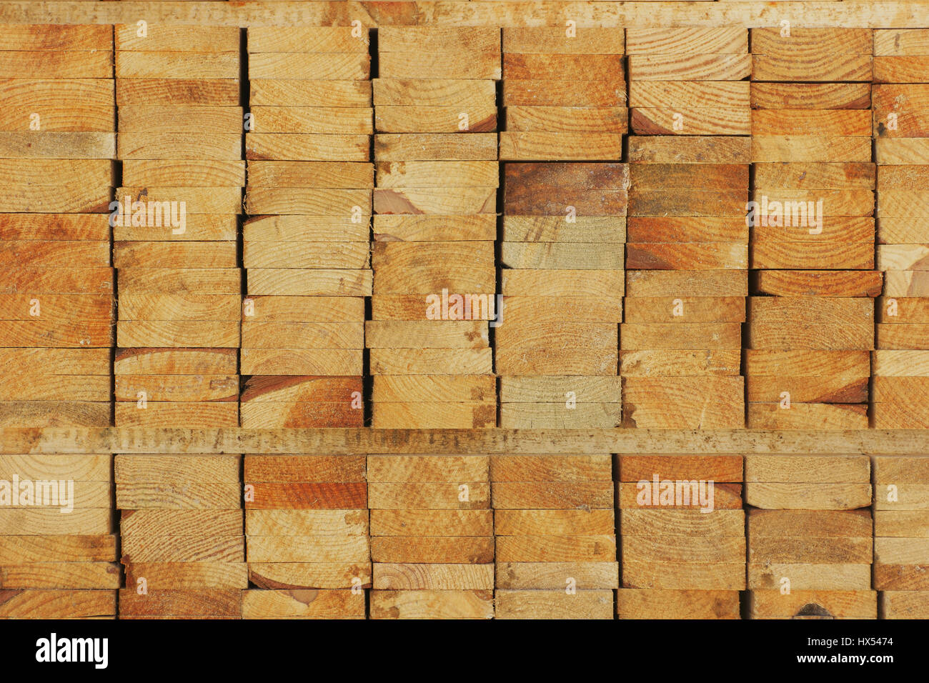 Wooden planks for the construction of pallets Stock Photo - Alamy