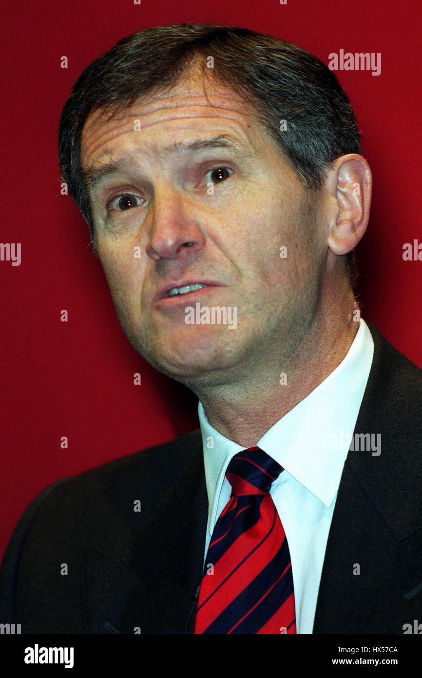 GEORGE COX DIRECTOR GENERAL IOD 25 April 2000 Stock Photo - Alamy