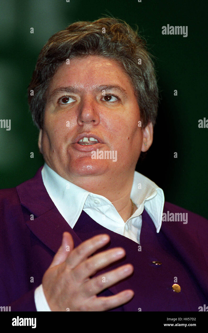 WANDA GOLDWAG JOINT MAN. DIRECTOR AIR MILES 25 April 2000 Stock Photo ...