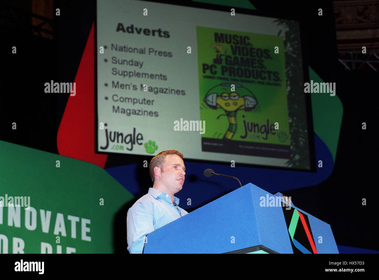 STEVE BENNETT CHIEF EXEC. JUNGLE.COM 25 April 2000 Stock Photo - Alamy