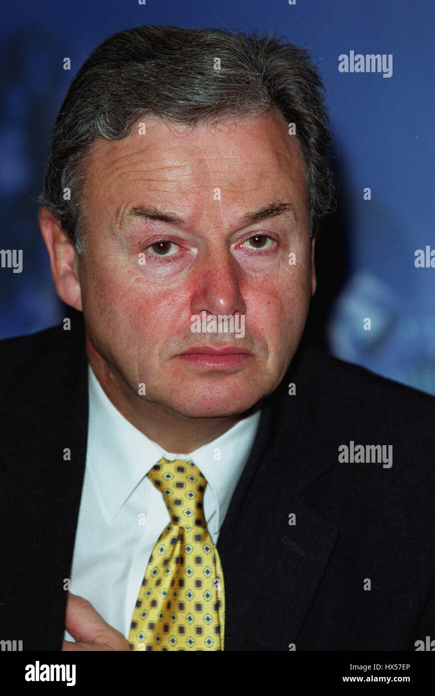 SIR CLIVE THOMPSON PRESIDENT OF CBI 22 March 2000 Stock Photo - Alamy
