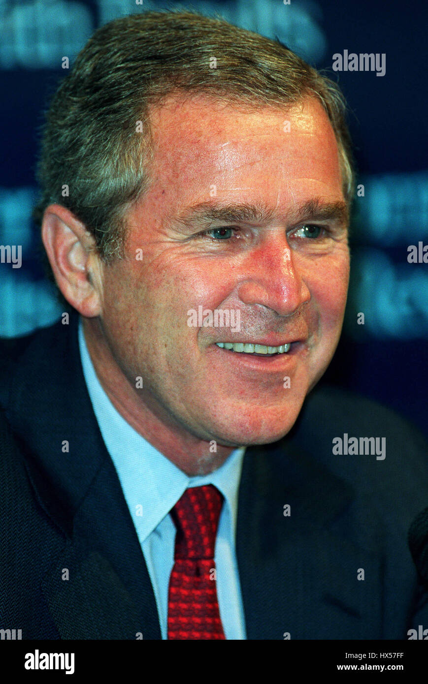 George w bush portrait 2000 hi-res stock photography and images - Alamy
