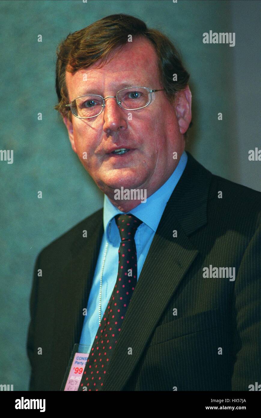 DAVID TRIMBLE MP ULSTER UNIONIST PARTY LEADER 17 October 1999 Stock ...