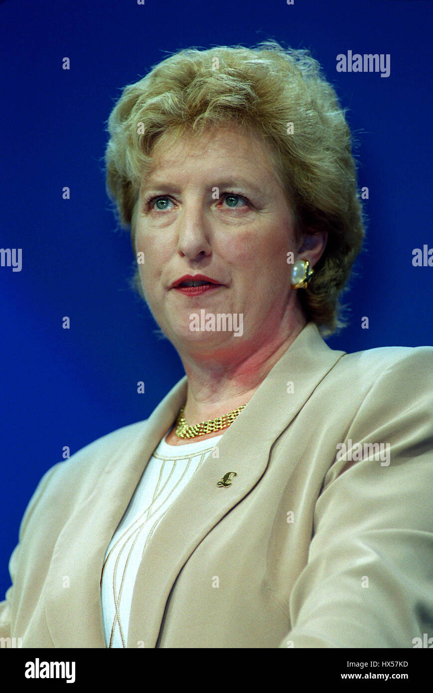 Angela browning mp hi-res stock photography and images - Alamy