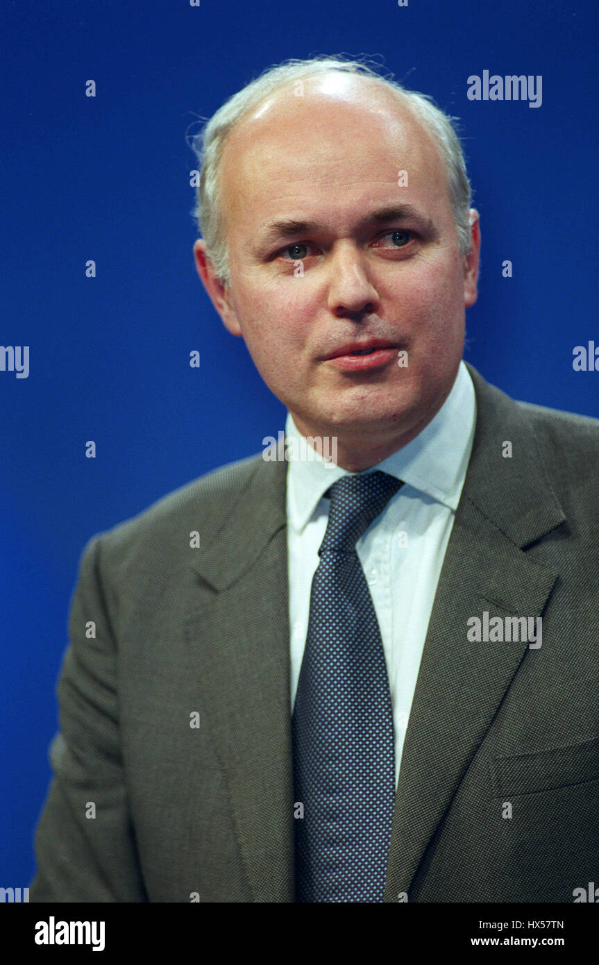 IAIN DUNCAN SMITH MP CONSERVATIVE PARTY CHINGFORD 17 October 1999 Stock ...