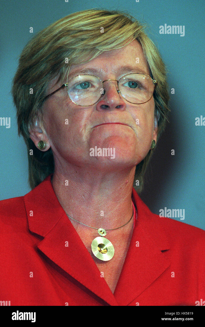 Hilary armstrong mp hi-res stock photography and images - Alamy
