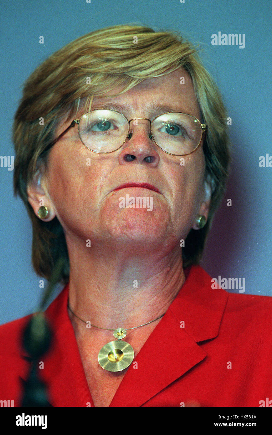 Hilary armstrong mp hi-res stock photography and images - Alamy