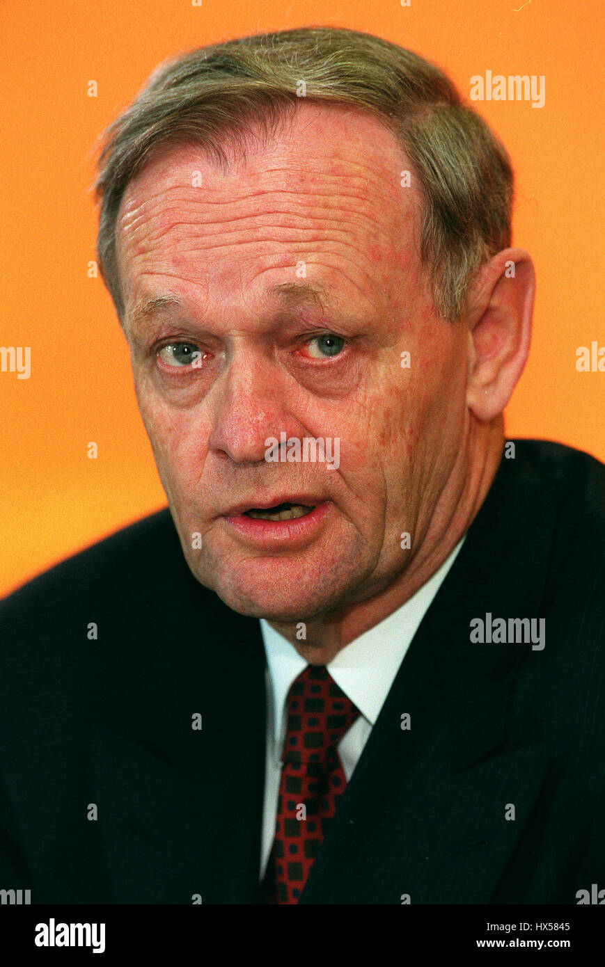 Jean chretien prime minister canada hi-res stock photography and images ...