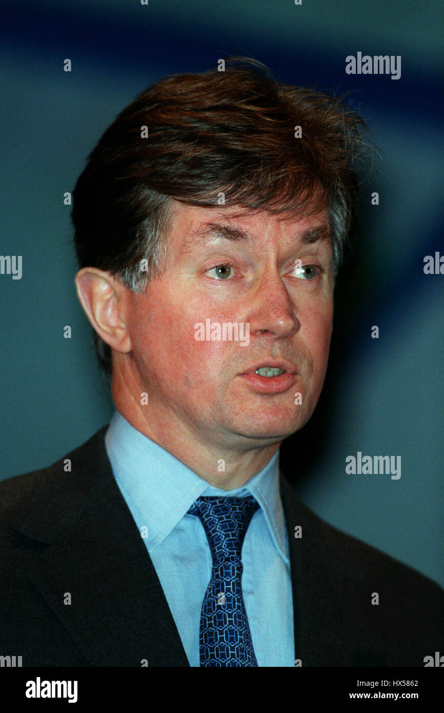 ROBERT AYLING CHIEF EXEC. BRITISH AIRWAYS 03 November 1998 Stock Photo ...