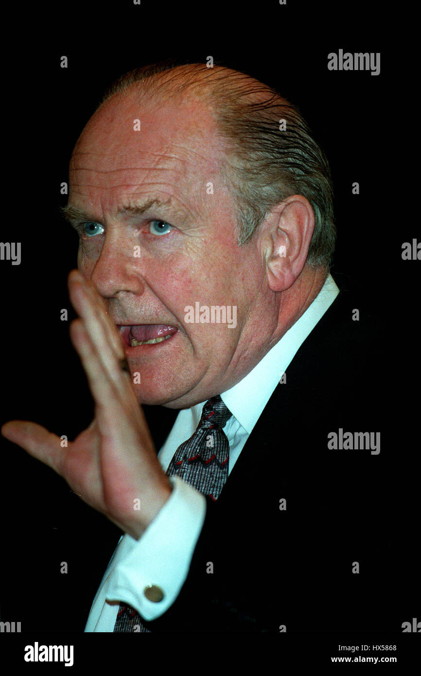 JOHN REID MP MINISTER OF TRANSPORT 03 November 1998 Stock Photo - Alamy