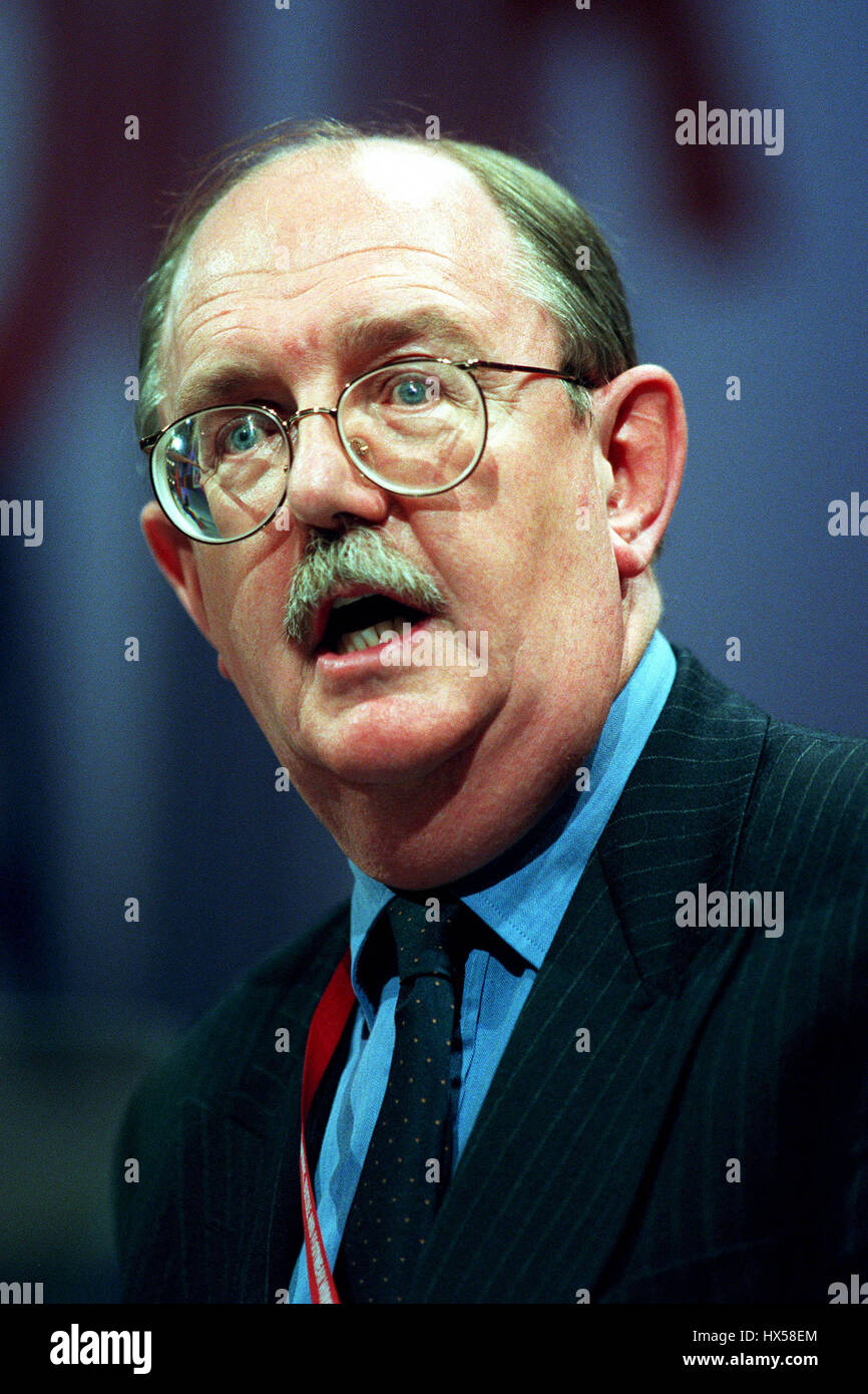 JOHN EDMONDS G.M.B. 12 October 1998 Stock Photo - Alamy