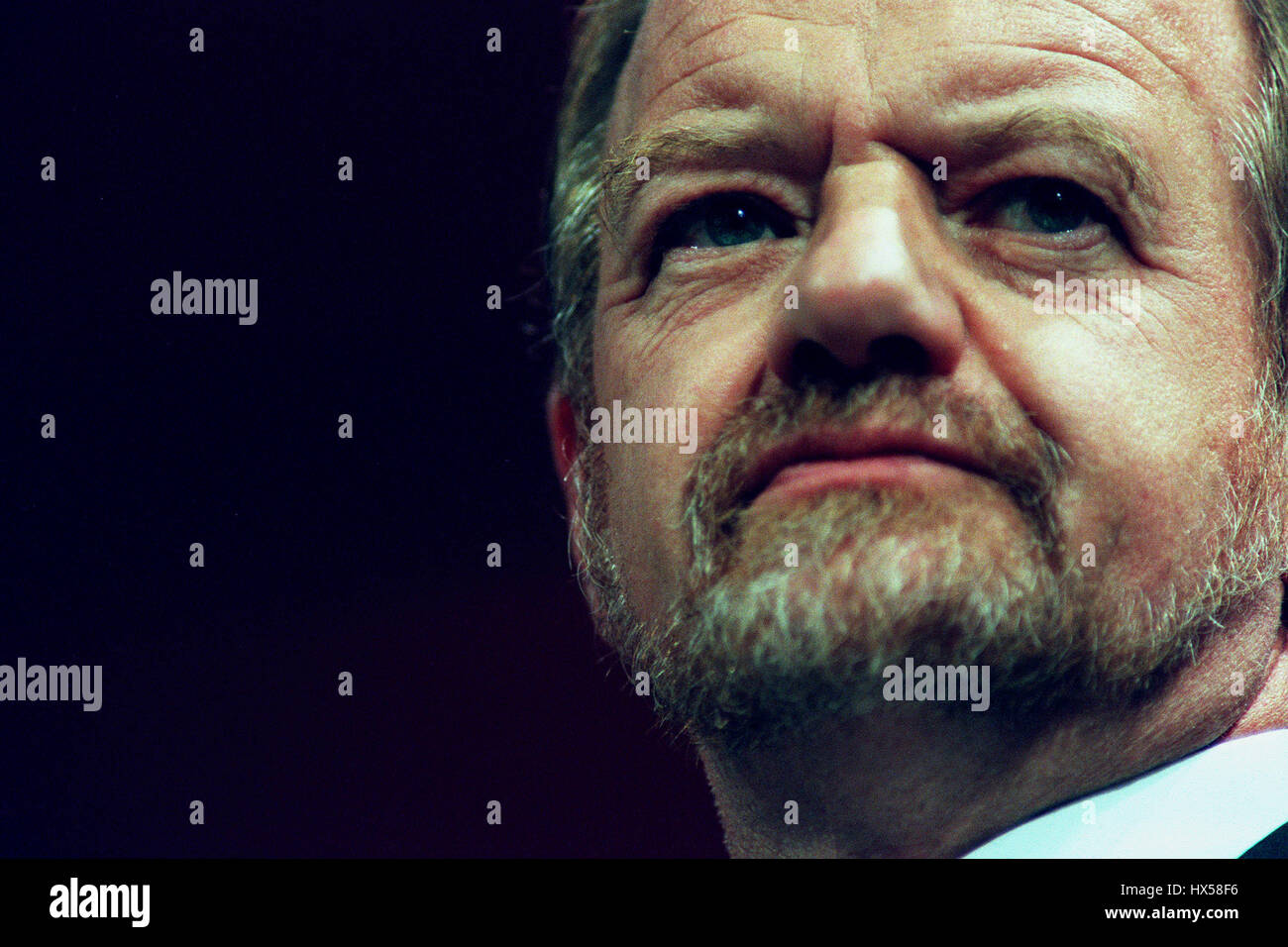ROBIN COOK MP FOREIGN SECRETARY 12 October 1998 Stock Photo - Alamy