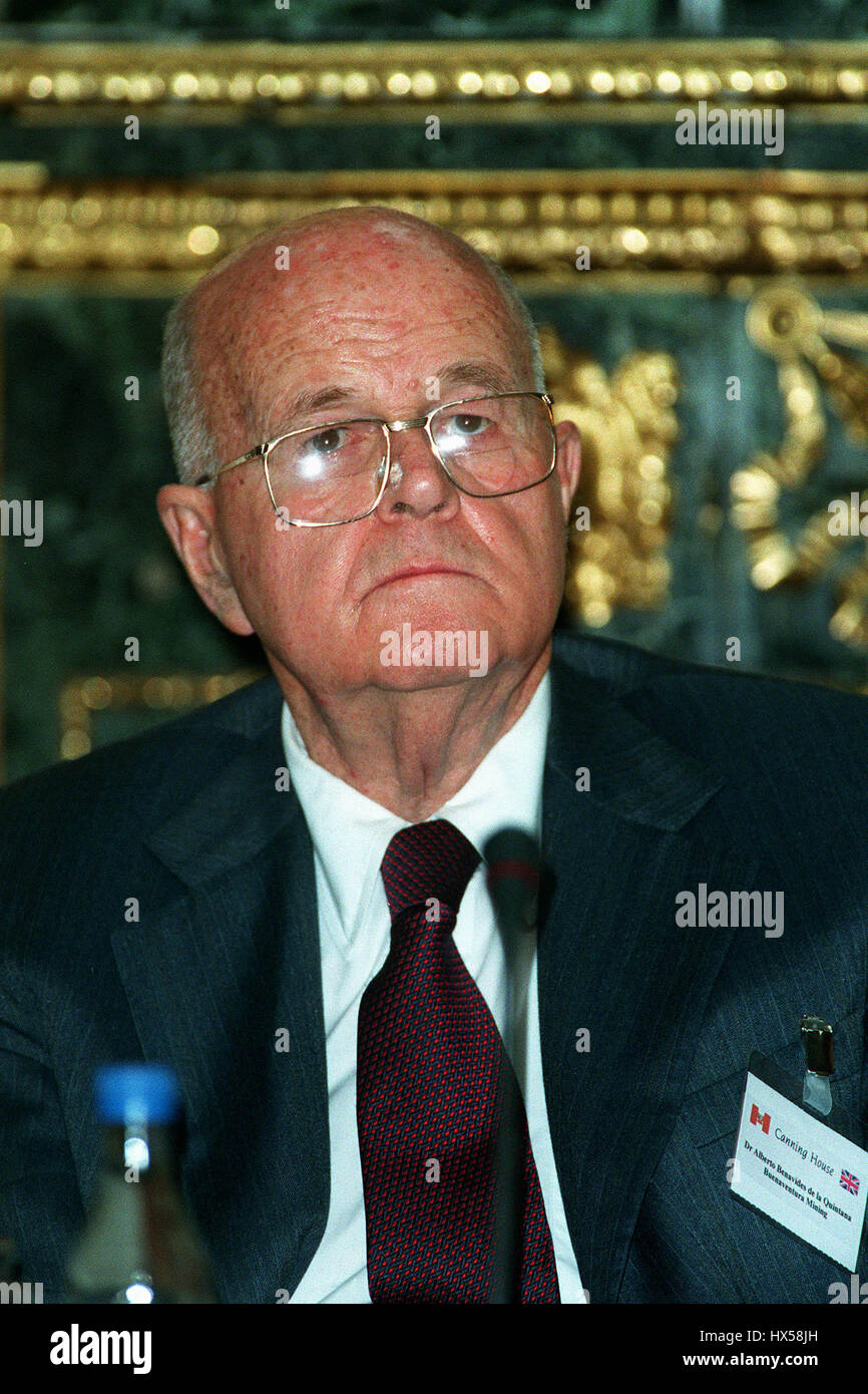 Alberto benavides de la quintana hi-res stock photography and images ...