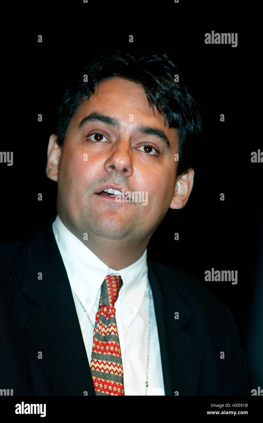 STEPHEN TWIGG MP LABOUR PARTY ENFIELD 01 October 1998 Stock Photo - Alamy
