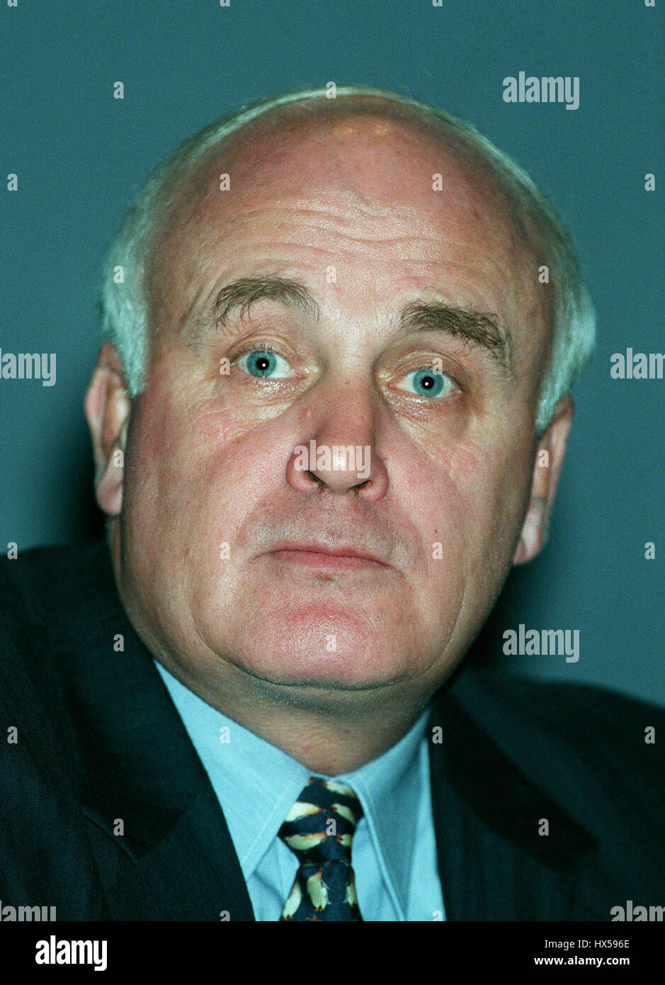 CHRISTOPHER FAY CHAIR. & CHIEF EXEC. SHELL UK 25 November 1997 Stock ...