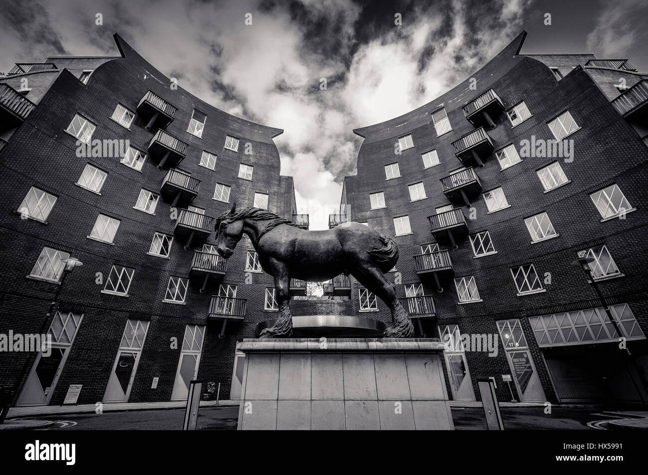 London, Bermondsey Shirley Place's statue of Jacob the dray horse in ...