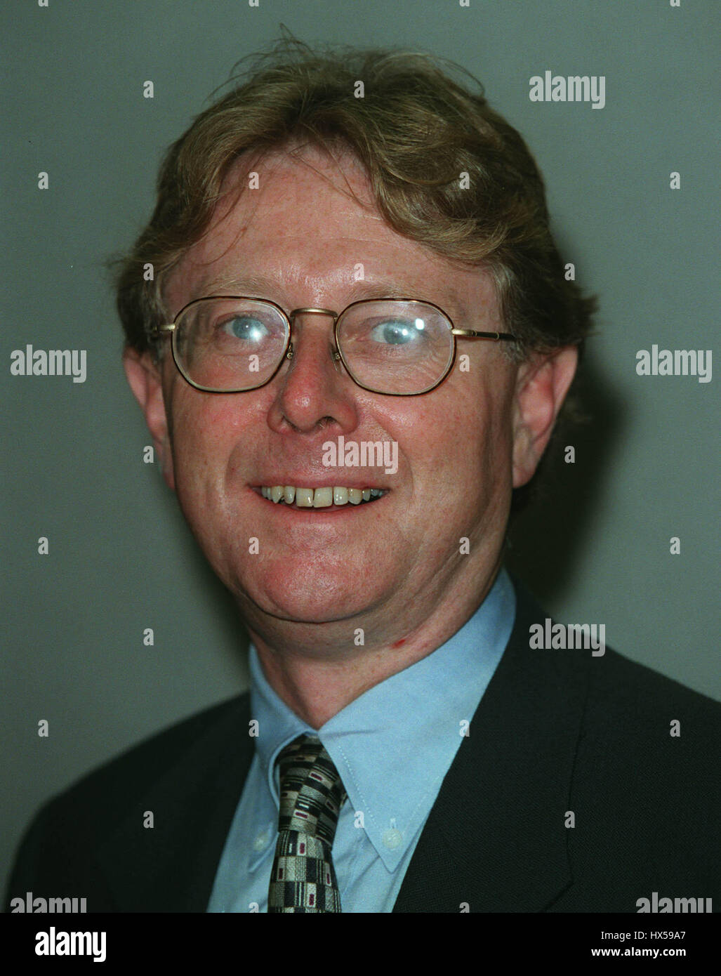 ROGER BERRY MP LABOUR PARTY KINGSWOOD 04 November 1997 Stock Photo - Alamy