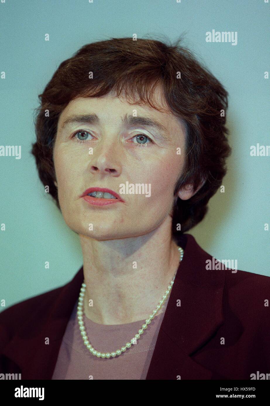 ESTELLE MORRIS MP EDUCATION MINISTER 03 May 1997 Stock Photo - Alamy