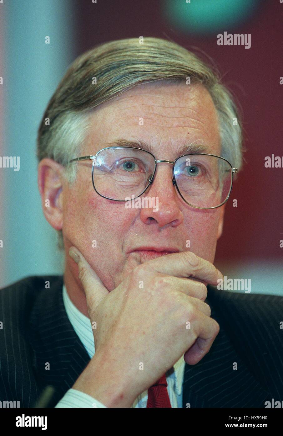 The environment minister michael meacher hi-res stock photography and ...