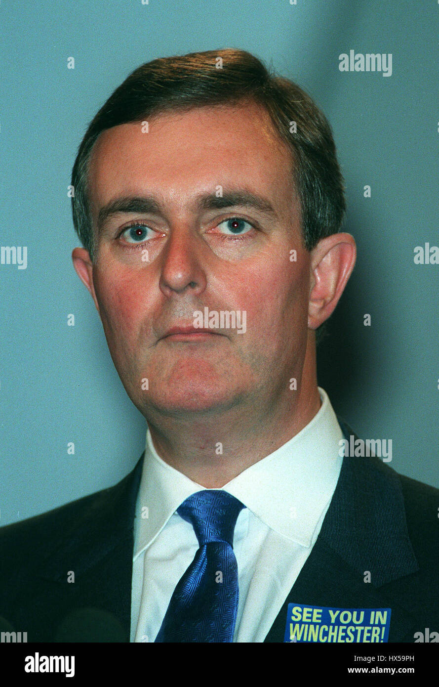 GERRY MALONE CONSERVATIVE PARTY WINCHESTER 16 October 1997 Stock Photo ...