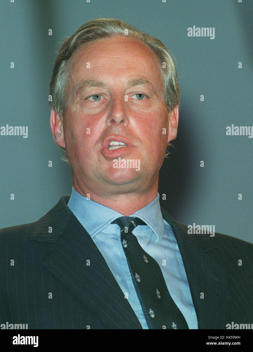 TIMOTHY YEO MP SHADOW LOCAL GOVERNMENT 16 October 1997 Stock Photo - Alamy