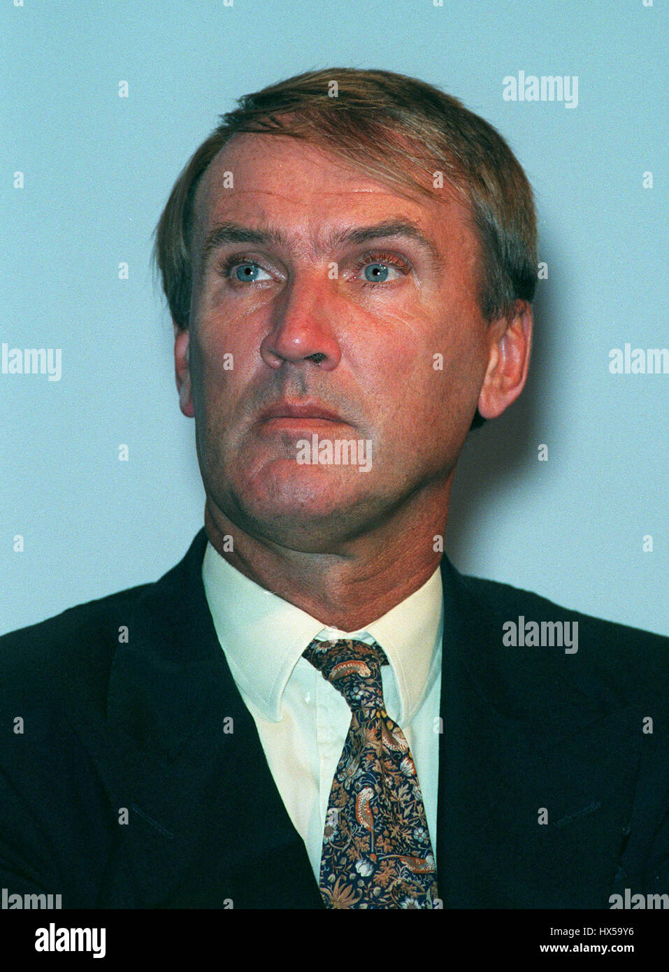 ANDREW MACKAY MP CONSERVATIVE PARTY BRACKNELL 16 October 1997 Stock ...