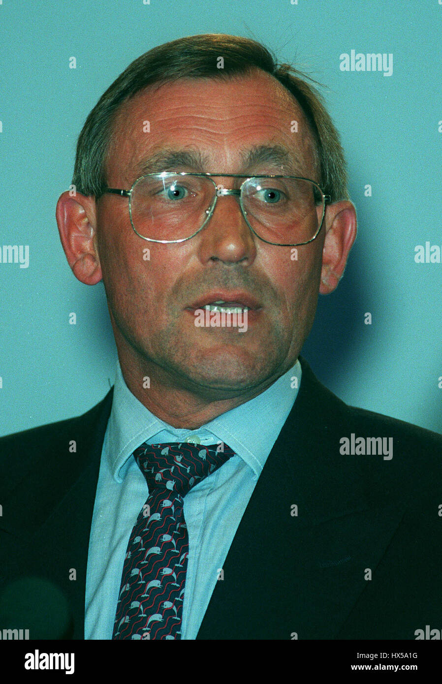 DAVID CURRY MP SHADOW AGRICULTURE 15 October 1997 Stock Photo - Alamy