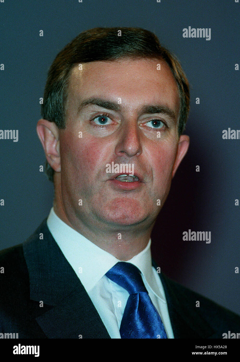 GERRY MALONE COSERVATIVE PARTY WINCHESTER 15 October 1997 Stock Photo ...